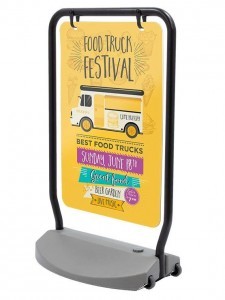 Banderola con ruedas doble cara modelo Ocean apto para exteriores